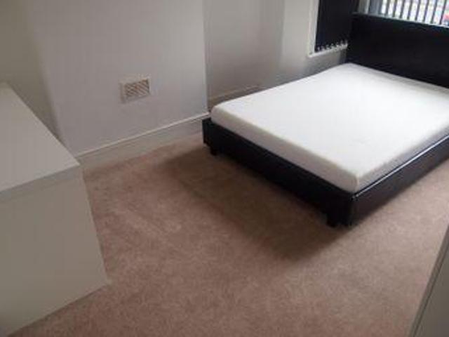 4 Bedrooms Semi detached house for rent in 62, Nottingham NG7