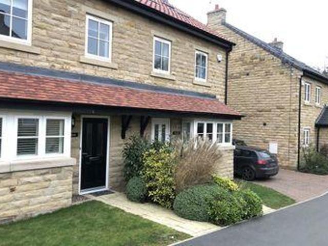 4 Bedrooms Semi detached house for rent in Castle Fields, Bardsey, Leeds LS17