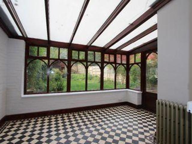 4 Bedrooms Semi detached house for rent in Cecil Road, Enfield EN2