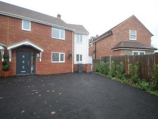 4 Bedrooms Semi detached house for rent in Church Road, Chelmsford CM2