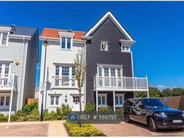 4 Bedrooms Semi detached house for rent in Champlain Street, Reading RG2