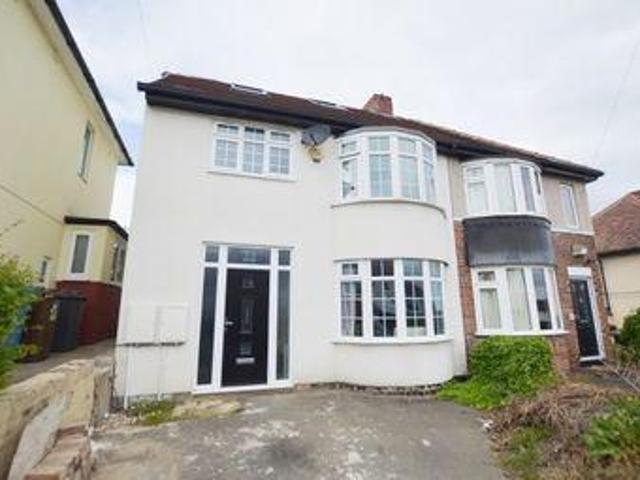 4 Bedrooms Semi detached house for rent in Charnock Hall Road, Sheffield S12