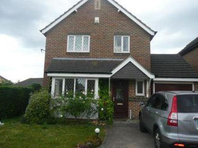 4 Bedrooms Semi detached house for rent in Chiddingstone Close, Sutton SM2