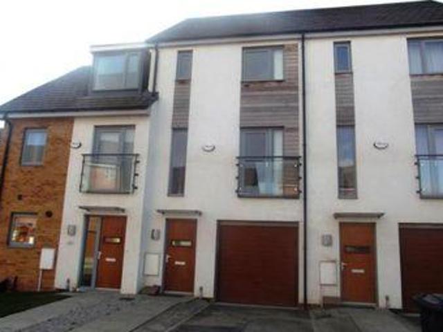 4 Bedrooms Semi detached house for rent in Christie Lane, Salford, Lancashire M7