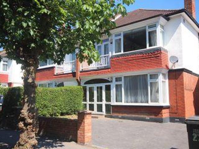 4 Bedrooms Semi detached house for rent in Craignish Avenue, London SW16