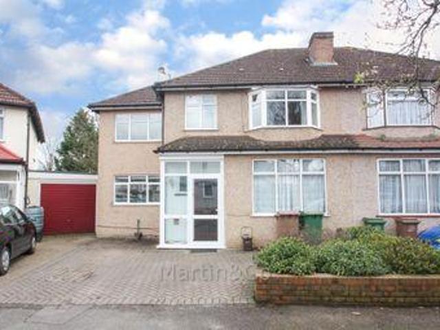 4 Bedrooms Semi detached house for rent in Curran Avenue, Wallington SM6