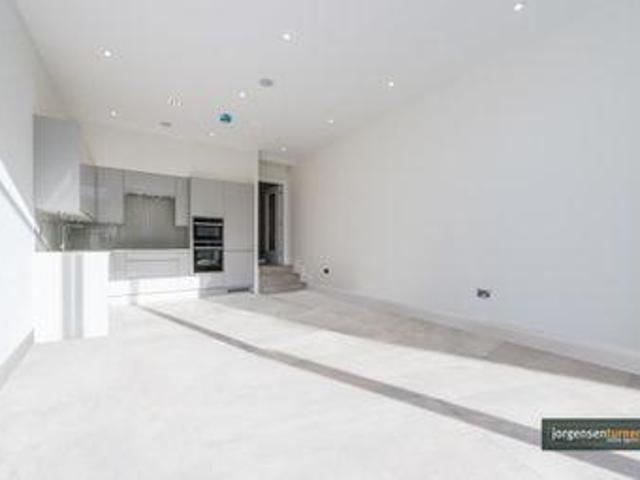 4 Bedrooms Semi detached house for rent in Agnes Road, Acton, London W3