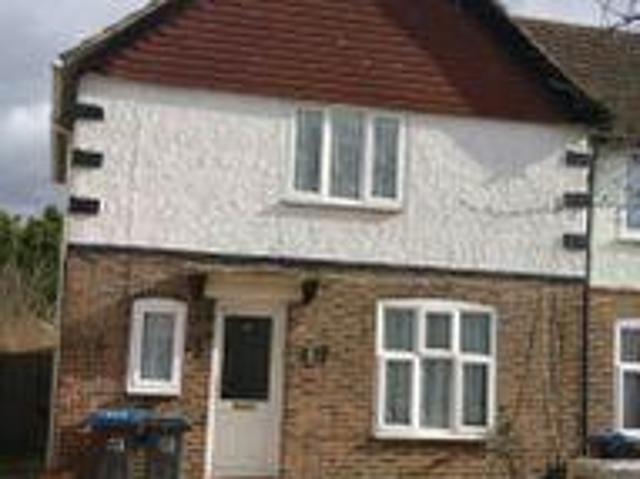 4 Bedrooms Semi detached house for rent in Alexandra Road, Mitcham CR4