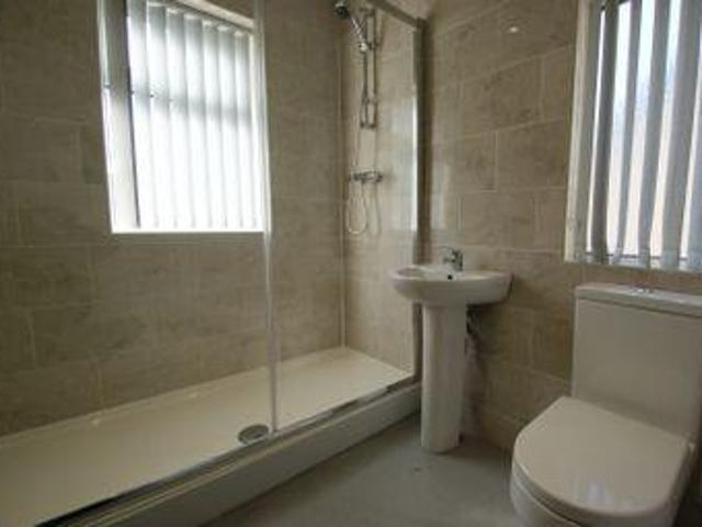 4 Bedrooms Semi detached house for rent in Ash Road, Headingley, Leeds LS6