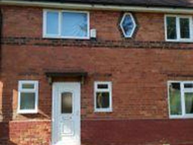4 Bedrooms Semi detached house for rent in Brook Road, Nottingham NG9