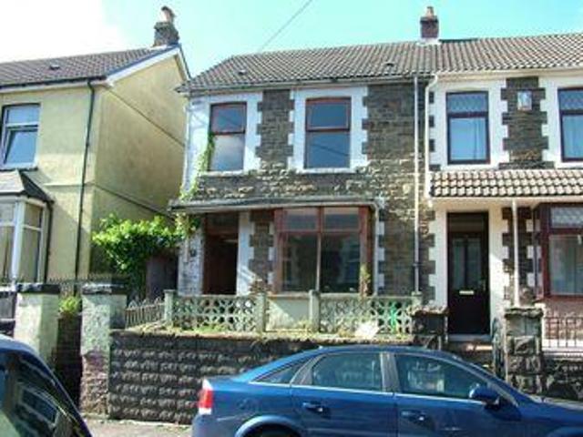 4 Bedrooms Semi detached house for rent in Bronallt Terrace, Abercwmboi CF44