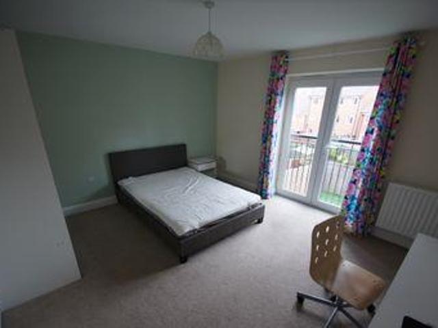 4 Bedrooms Semi detached house for rent in Gibraltar Close, Coventry CV3
