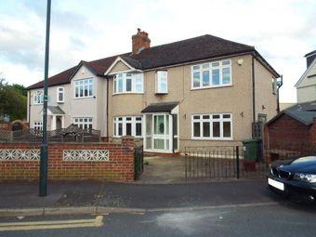 4 Bedrooms Semi detached house for rent in Gipsy Road, Kent DA16