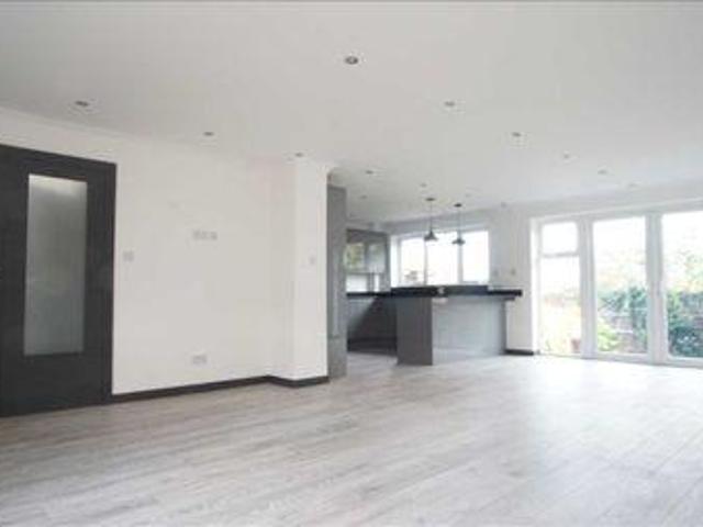 4 Bedrooms Semi detached house for rent in Glen View, Gravesend DA12