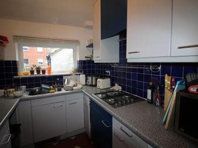 4 Bedrooms Semi detached house for rent in Gregory Avenue, Lenton, Nottingham NG7