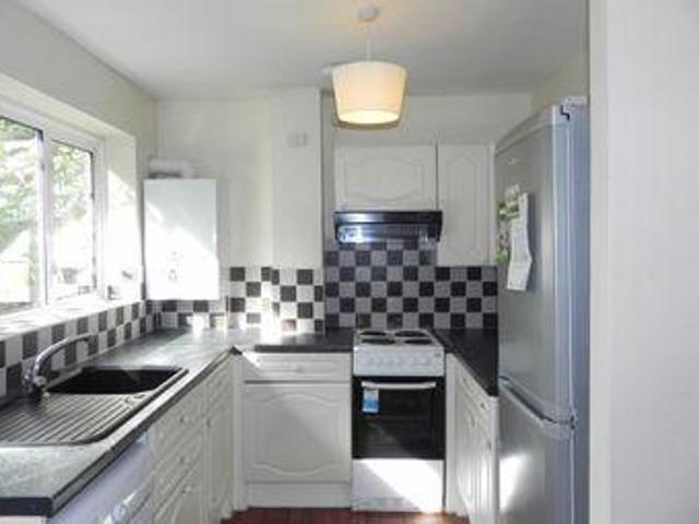 4 Bedrooms Semi detached house for rent in Guildford Park Avenue, Guildford GU2