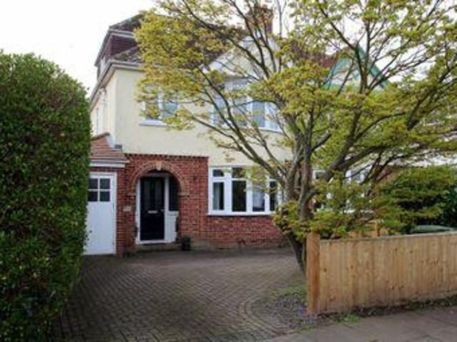 4 Bedrooms Semi detached house for rent in Eldon Road, Cheltenham GL52