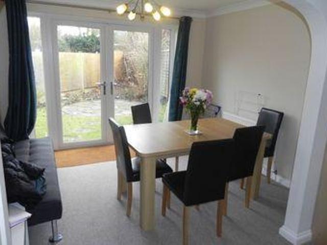 4 Bedrooms Semi detached house for rent in Elmside, Guildford GU2