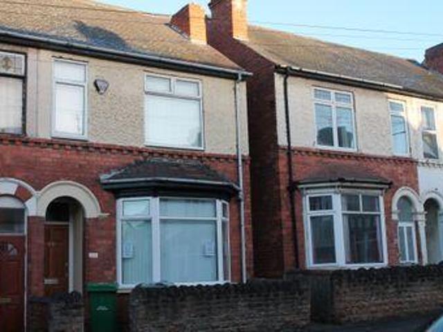 4 Bedrooms Semi detached house for rent in Elmsthorpe Avenue, Lenton, Nottingham NG7