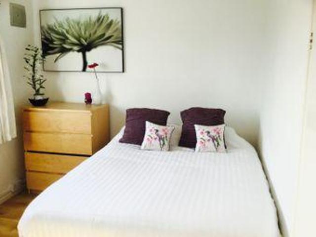 4 Bedrooms Semi detached house for rent in Knight Avenue, Canterbury CT2