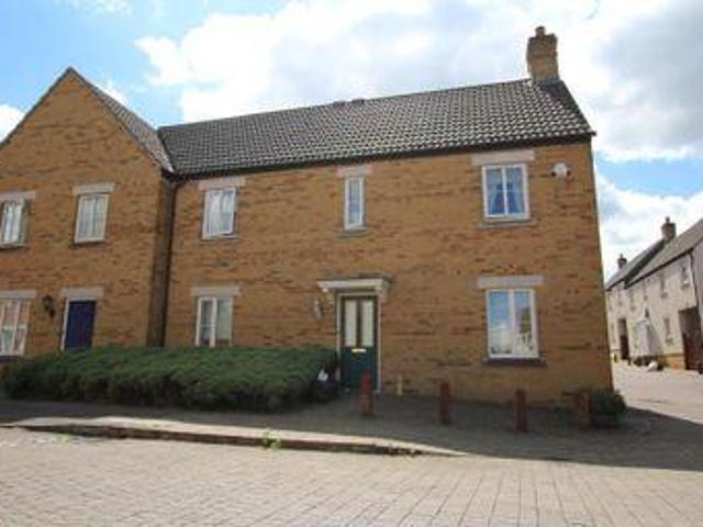 4 Bedrooms Semi detached house for rent in Kings Drive, Stoke Gifford, Bristol BS34