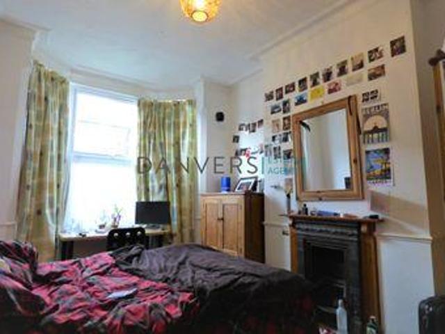 4 Bedrooms Semi detached house for rent in Harrow Road, Leicester LE3