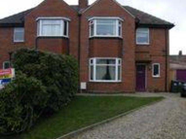 4 Bedrooms Semi detached house for rent in Irwin Avenue, York YO31