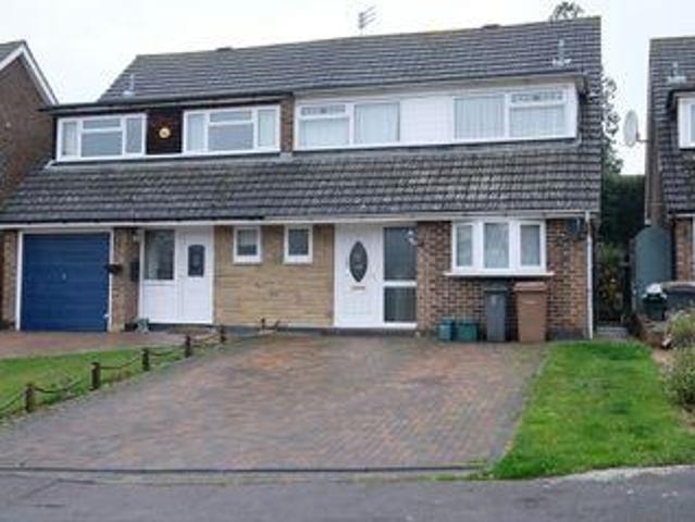 4 Bedrooms Semi detached house for rent in Julian Close, Broomfield, Chelmsford CM1