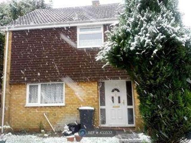 4 Bedrooms Semi detached house for rent in Oatfield Close, Luton LU4