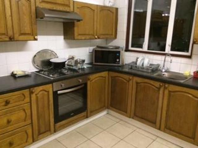 4 Bedrooms Semi detached house for rent in Oakfield Lodge, Albert Road, Ilford IG1
