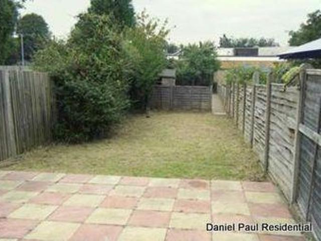 4 Bedrooms Semi detached house for rent in Otterfield Road, West Drayton UB7