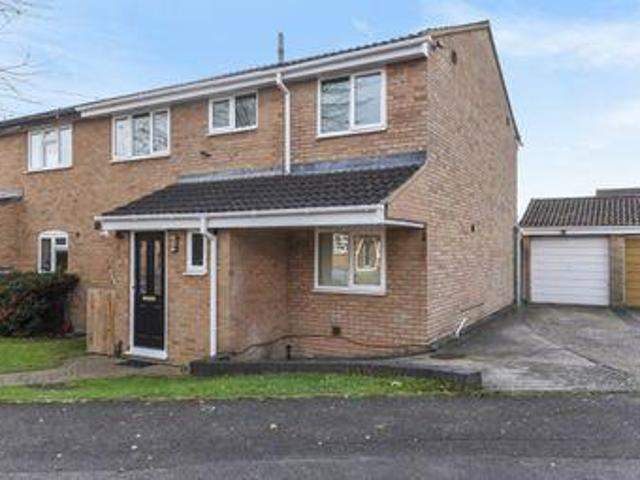 4 Bedrooms Semi detached house for rent in Lowbrook Drive, Maidenhead SL6