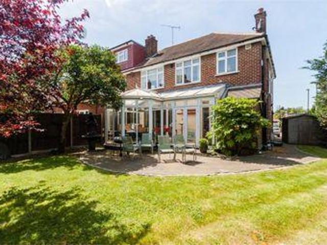 4 Bedrooms Semi detached house for rent in Lynwood Road, London W5