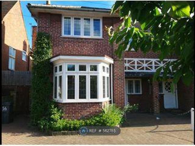 4 Bedrooms Semi detached house for rent in Mossfield Road, Birmingham B14