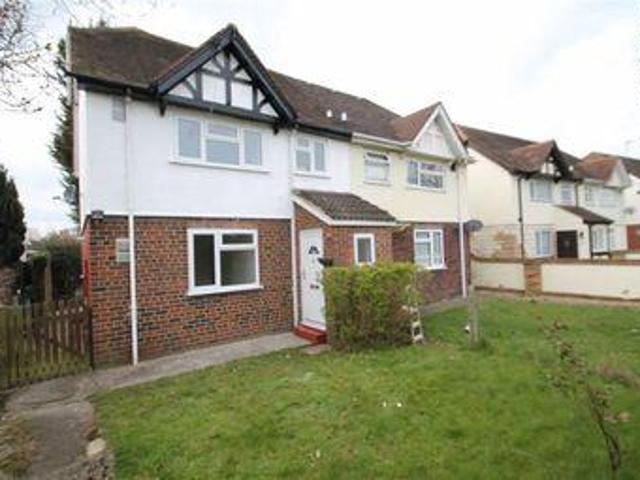 4 Bedrooms Semi detached house for rent in Maygoods View, Uxbridge, Middlesex UB8