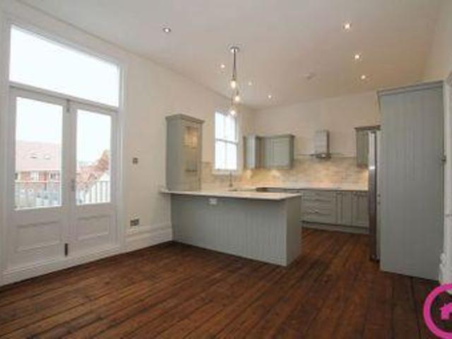4 Bedrooms Semi detached house for rent in Malvern Road, Cheltenham GL50