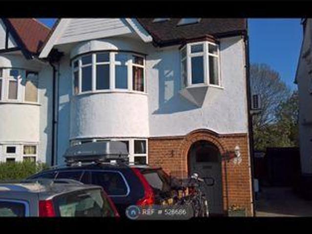 4 Bedrooms Semi detached house for rent in Meadway, Barnet EN5