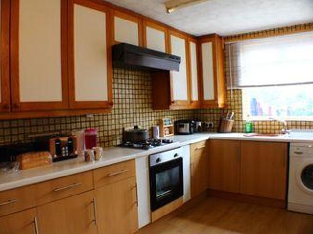 4 Bedrooms Semi detached house for rent in St. Annes Road, Leeds LS6
