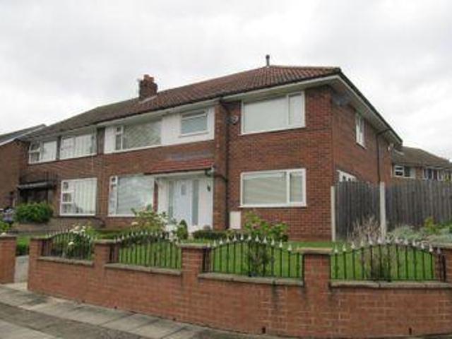 4 Bedrooms Semi detached house for rent in Standmoor Road, Whitefield, Manchester M45