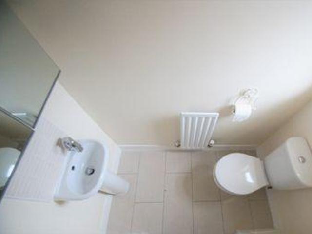 4 Bedrooms Semi detached house for rent in Sunbeam Way, Coventry CV3