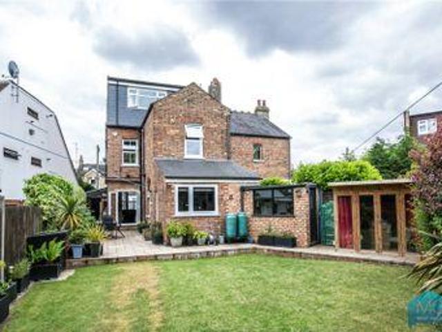 4 Bedrooms Semi detached house for rent in Potters Road, Barnet EN5