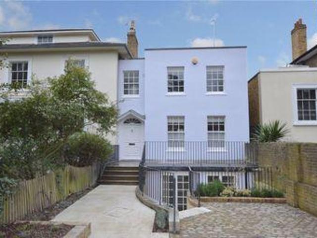 4 Bedrooms Semi detached house for rent in Pond Road, London SE3