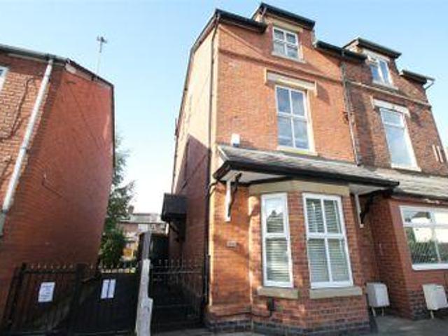 4 Bedrooms Semi detached house for rent in Parrin Lane, Eccles, Manchester M30