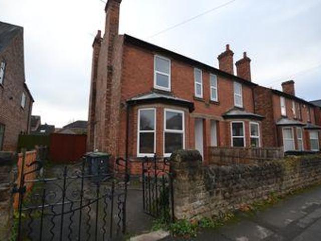 4 Bedrooms Semi detached house for rent in Peveril Road, Beeston, Nottingham NG9