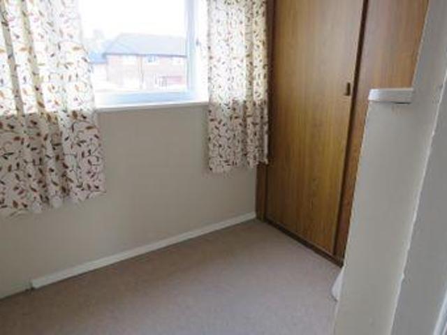 4 Bedrooms Semi detached house for rent in Prince Of Wales Road, Sheffield S9