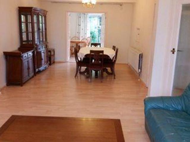 4 Bedrooms Semi detached house for rent in Wolstonbury, North Finchley, London N12
