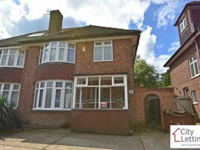 4 Bedrooms Semi detached house for rent in Waverley Street, Nottingham NG7
