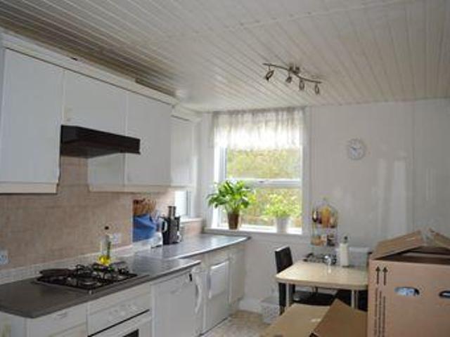 4 Bedrooms Semi detached house for rent in West Avenue, London NW4