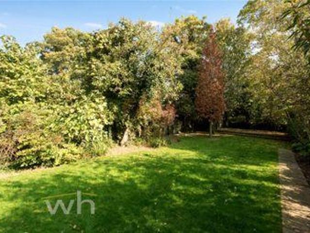 4 Bedrooms Semi detached house for rent in West Hill Way, Totteridge N20