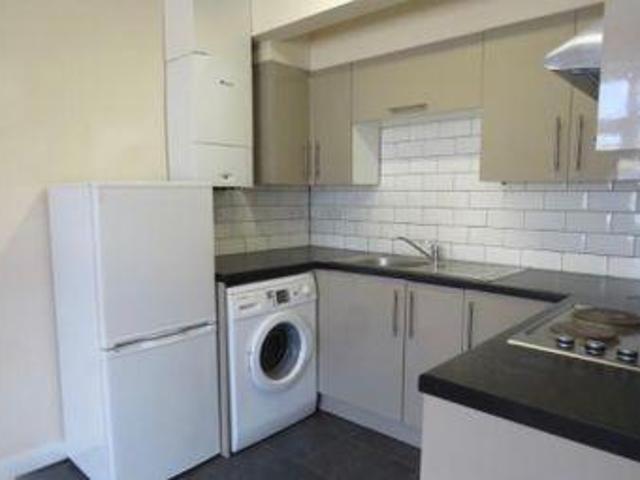 4 Bedrooms Semi detached house for rent in Totteridge Road, High Wycombe HP13